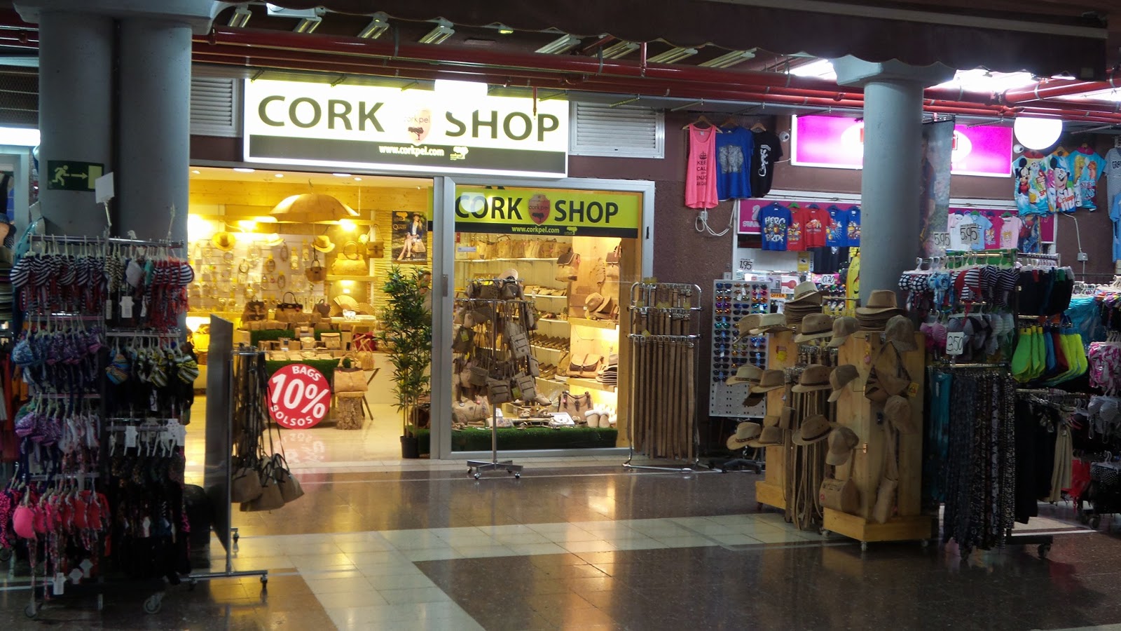 Im C.C. Yumbo Centrum in der zweiten Etage befindet sich ein neuer Shop ...