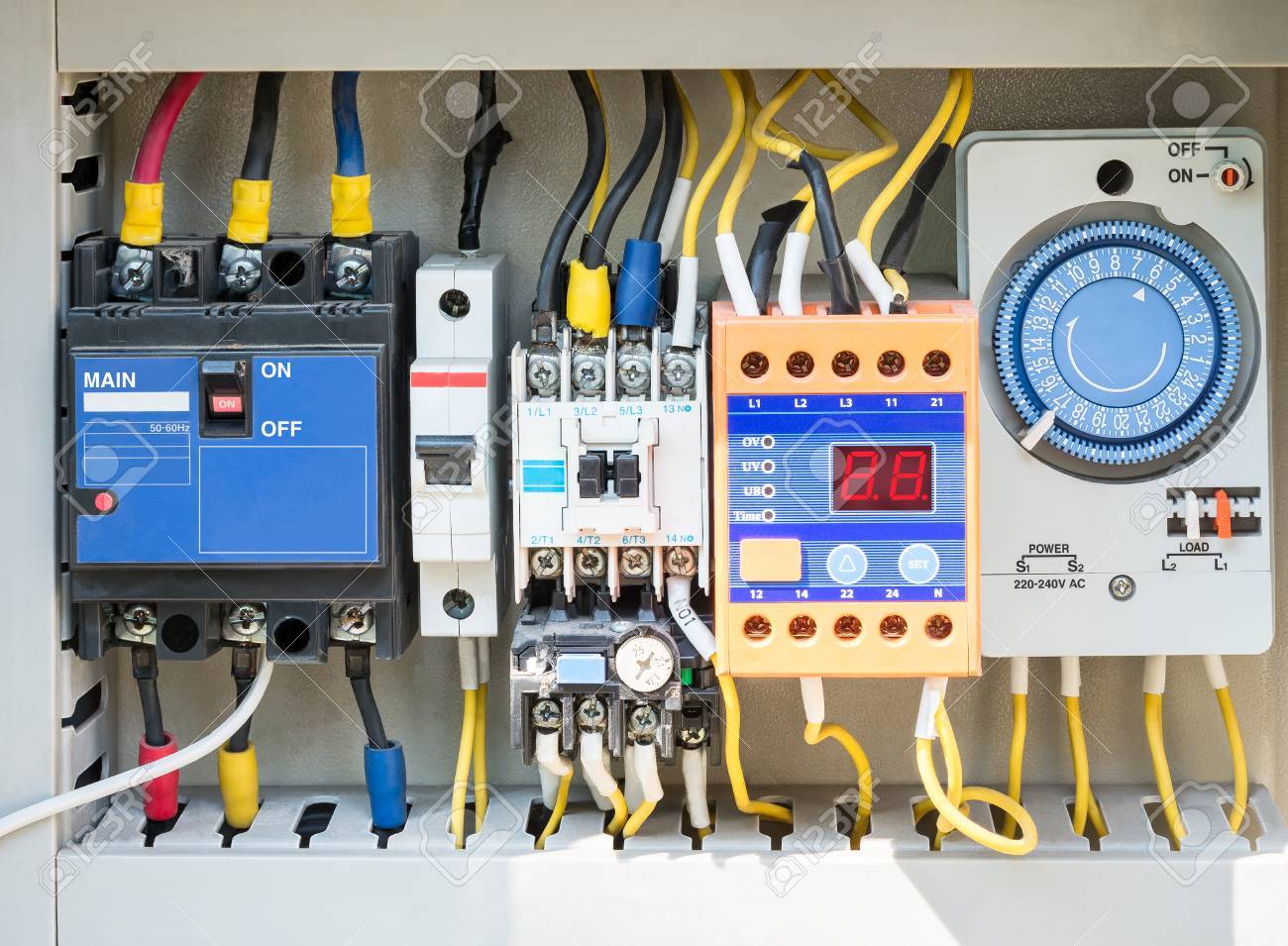 Sistemas de Control Eléctrico