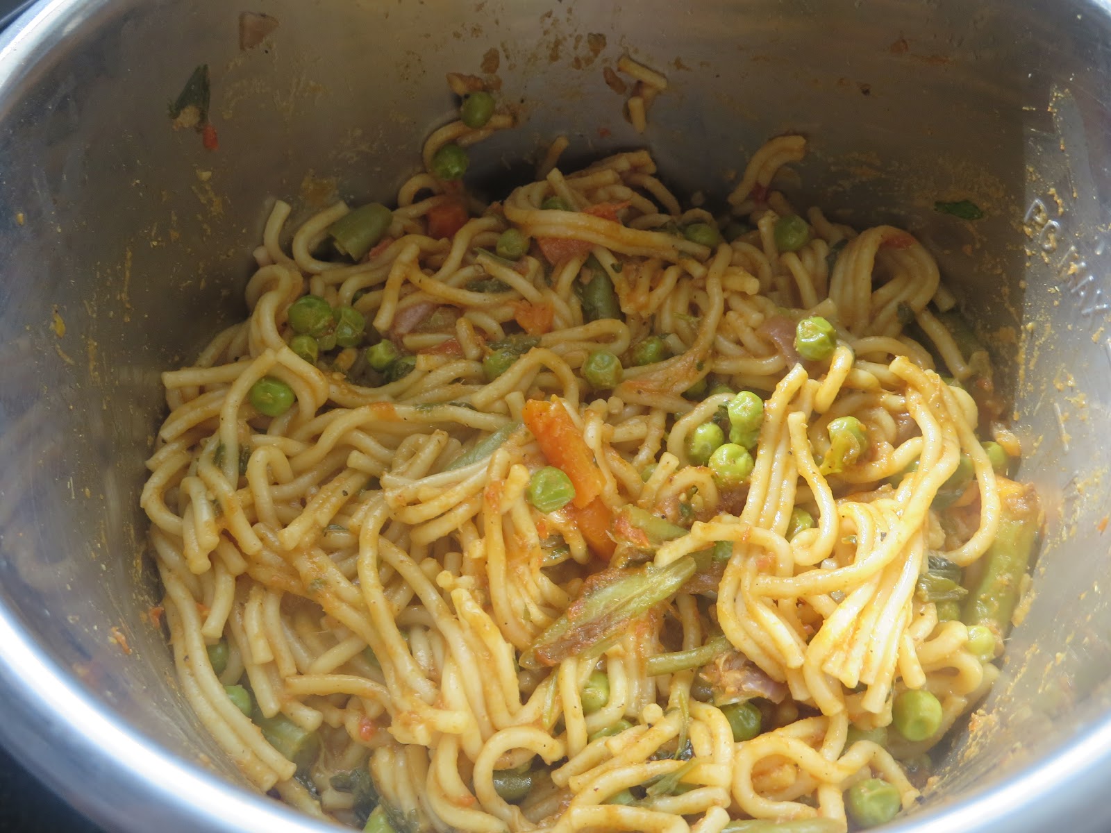 Instant Pot Spicy Indian Masala Spaghetti / Desi Style Spaghetti