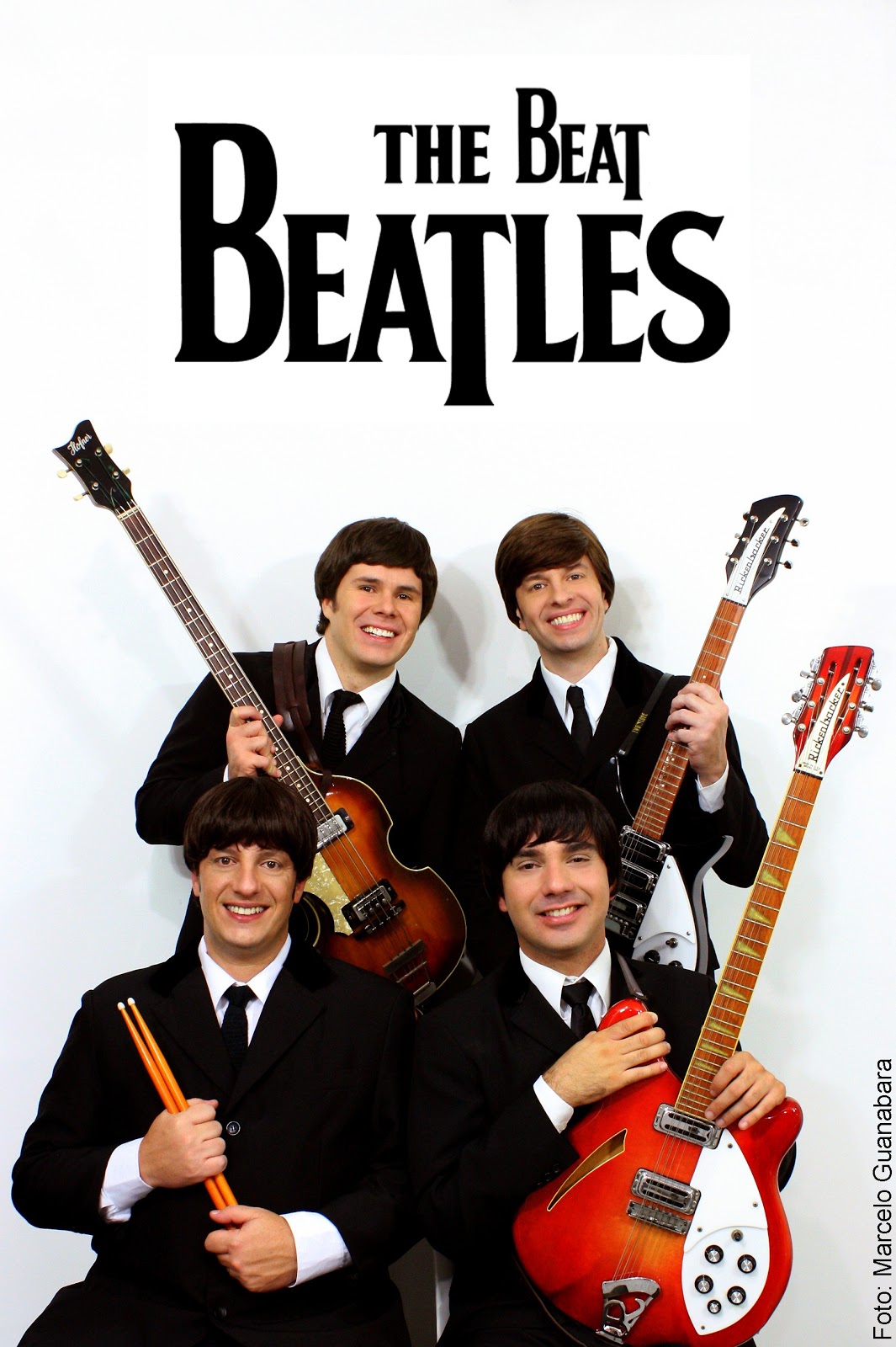 Banda The Beatles se apresenta no palco do Manhattan Café Theatro