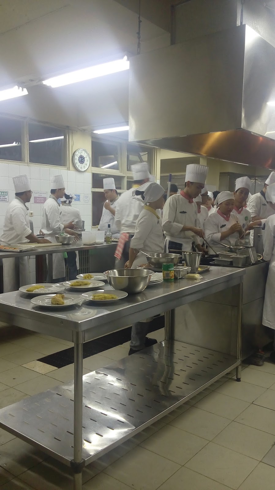 MENGENAL SEKOLAH TINGGI PARIWISATA BANDUNG | SRI AL HIDAYATI BLOG