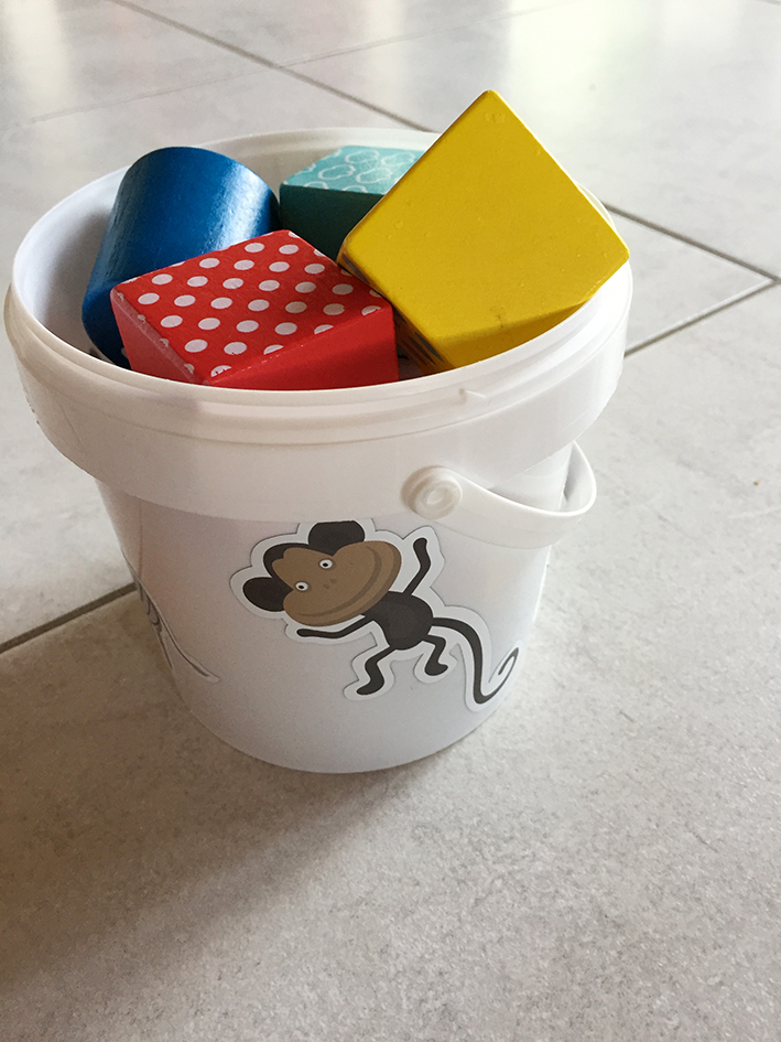 16 (Eins Sechs): DIY - Eimer für Kinder