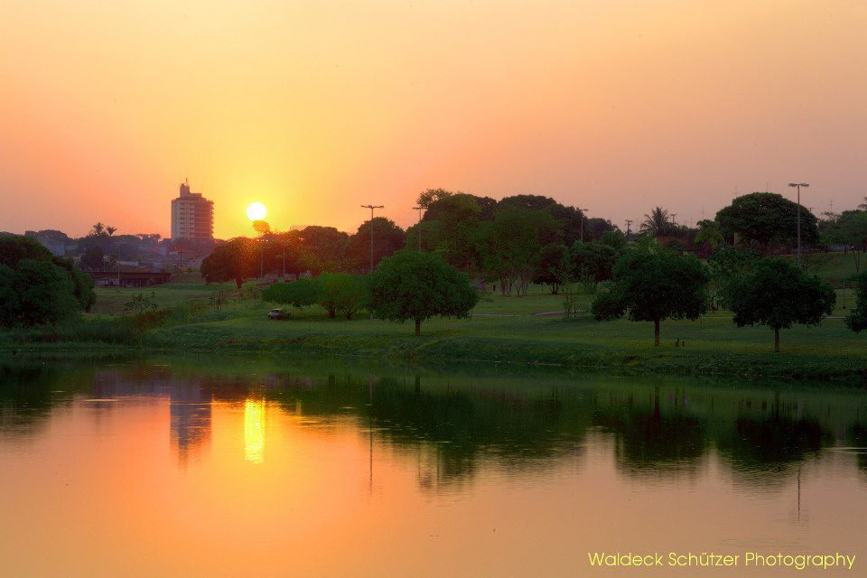 Colina SP: Colina, a pequena charmosa por Waldeck Schützer