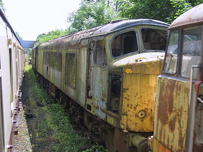 RoadnRail: The End for 45015 after so long waiting to be saved