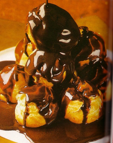 dolce cucina: Profiteroles al Cioccolato