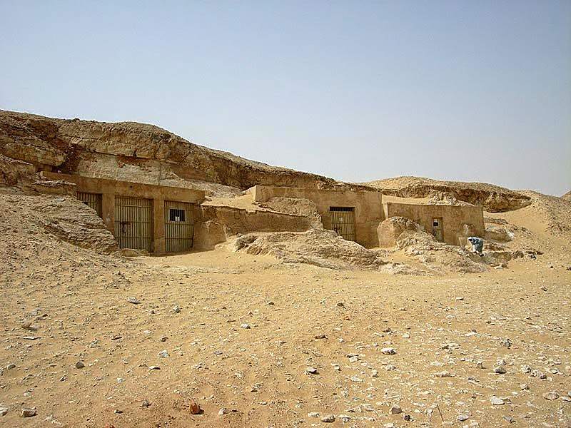 Portable Antiquity Collecting and Heritage Issues: Statue of Seneb ...