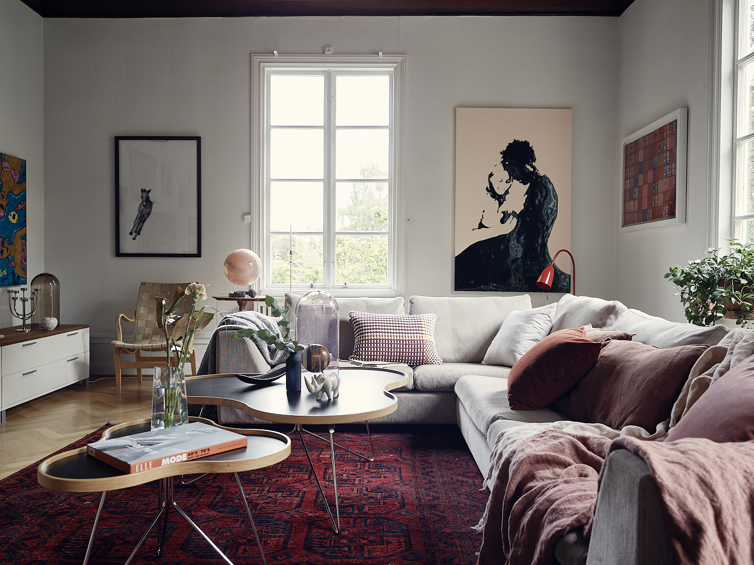 Design Addict Mom: A Country Home with a Well Appointed Modern Aesthetic