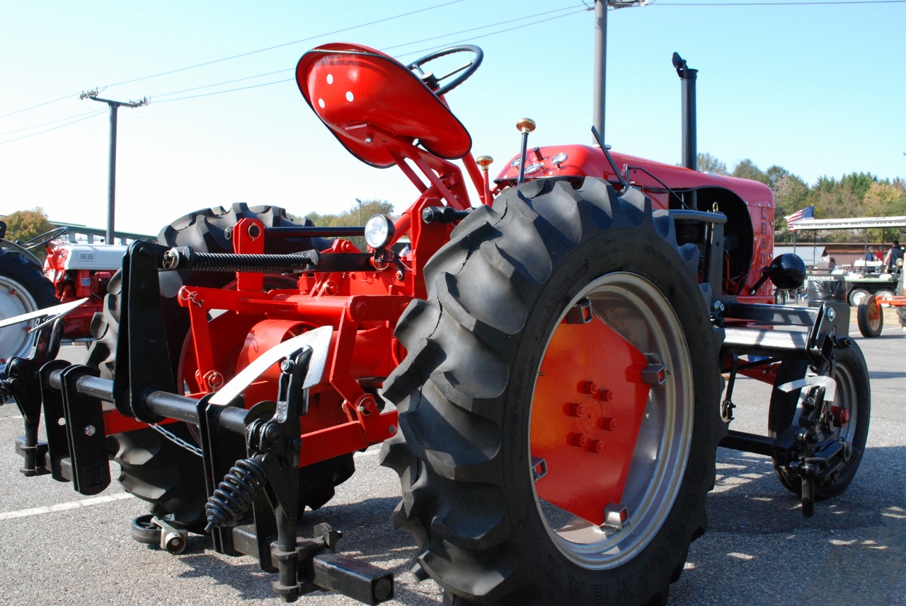 The Iron Mule: 1947 Leader Model D