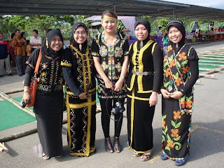 Sharing Is Caring: Budaya Material & Non Material Bagi Etnik di Malaysia