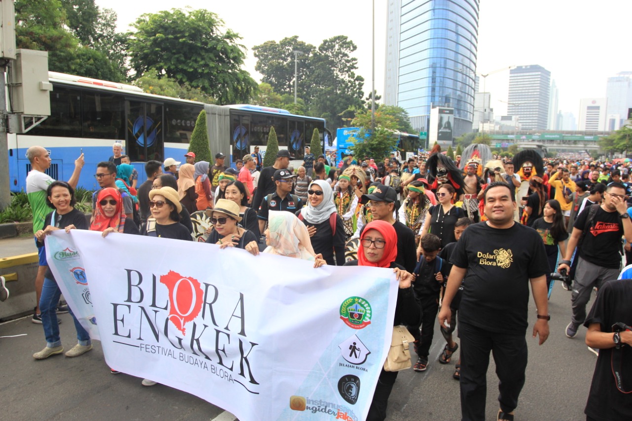 FESTIVAL BUDAYA BLORA KEMBALI RAMAIKAN CFD SUDIRMAN JAKARTA - HUMAS ...