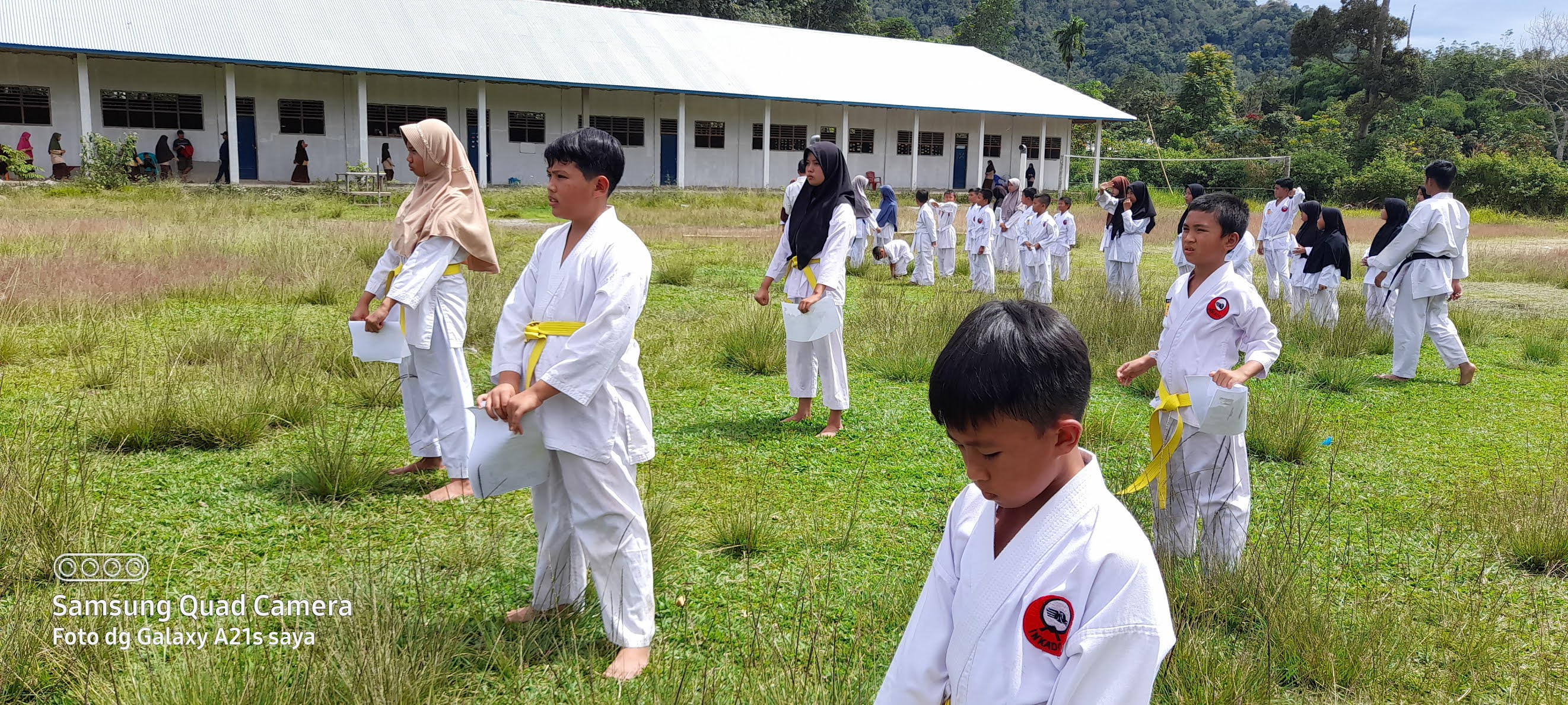 Pesantren Al Mukhtariyah Ambai Kerinci