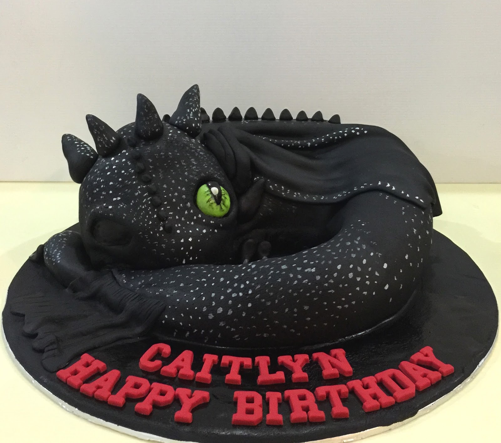 Cupcake Divinity: How to Train Your Dragon Toothless Cake