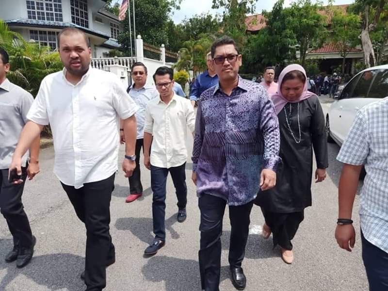 Labun Cikgu Lin: MENTERI BESAR, SPEAKER, TIMBALAN SPEAKER DAN BARISAN ...