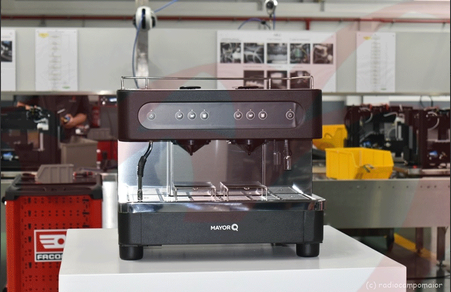 Campomaiornews: Primeira máquina de cápsulas de café para restauração e ...
