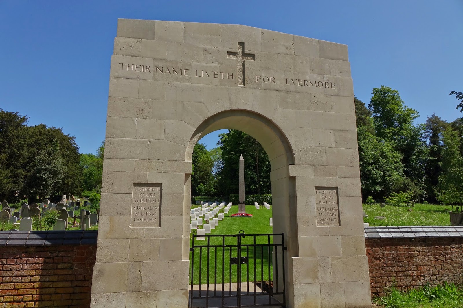 My Orange Brompton: Anzac Graves at St Mary's Church Harefield