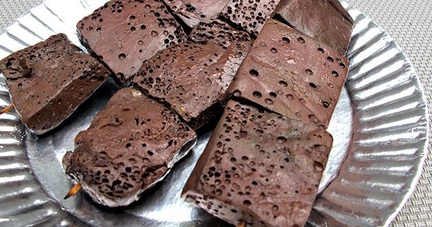 "Street Foods of Capiz": BETAMAX (GRILLED BLOOD)