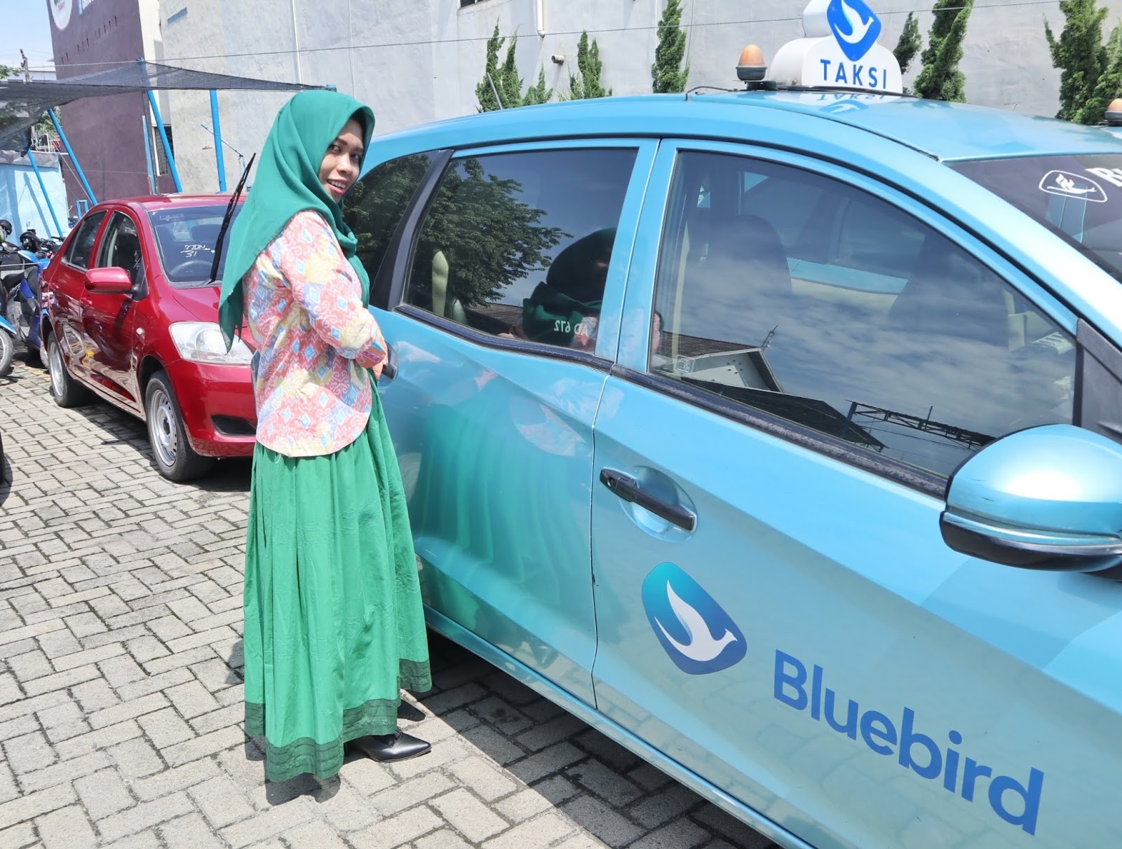 Blue Bird dan Essilor Lakukan Pemeriksaan Mata Driver di kota Medan ...
