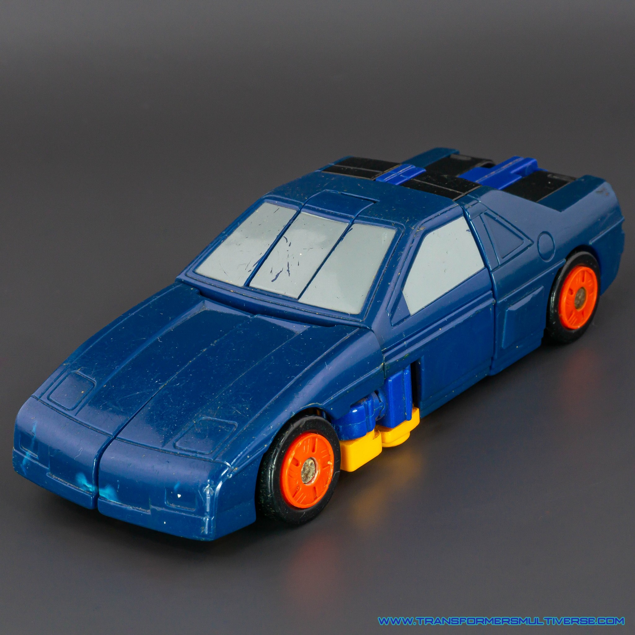 Punch / Counterpunch (Transformers Generation 1 Profiles)