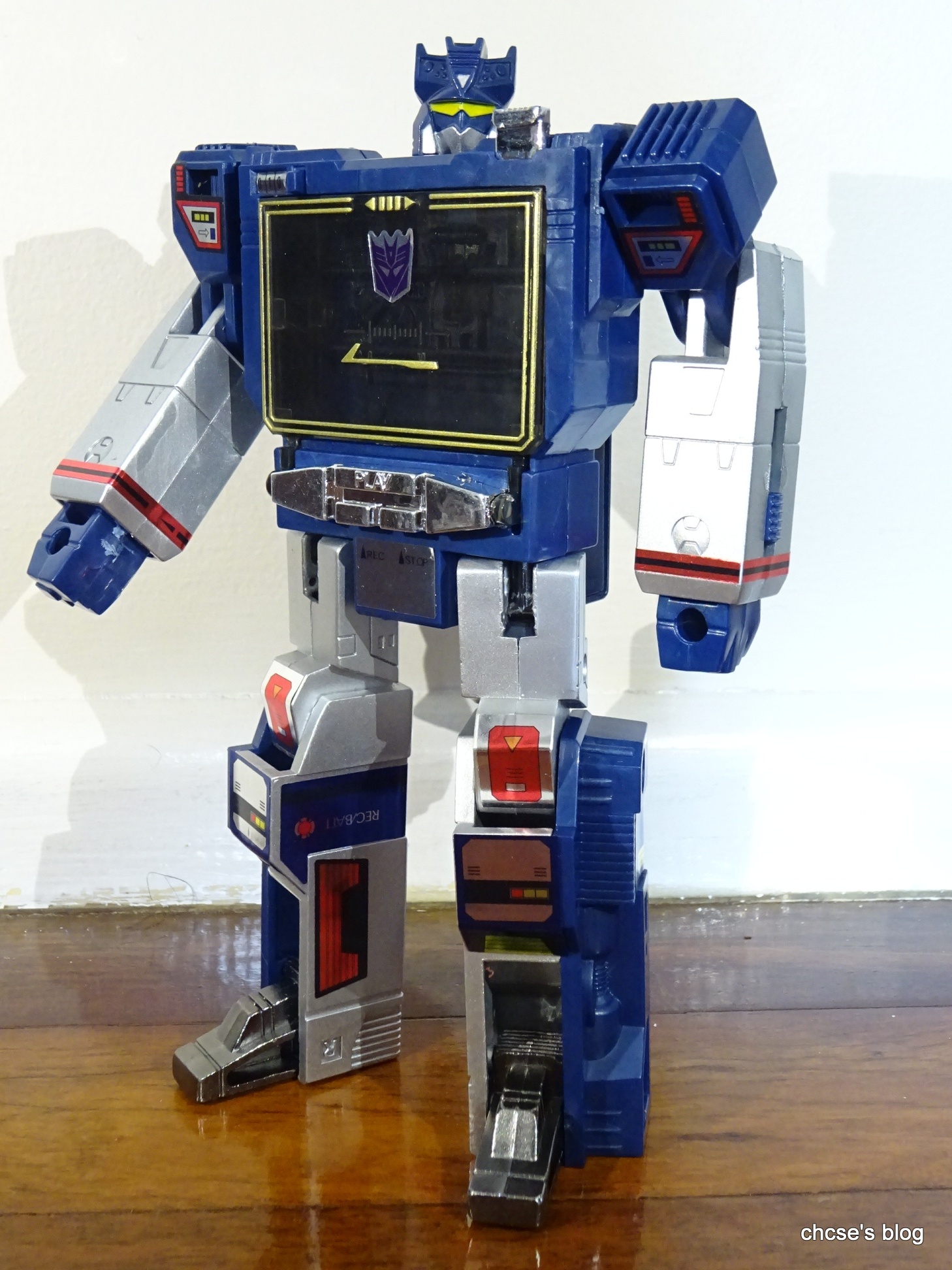 ChCse's blog: Toy Review: Transformers Generation 1 Soundwave w ...