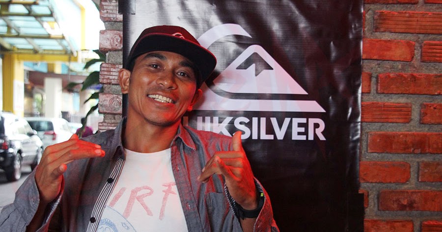 Surfing: Profil Dede Suryana