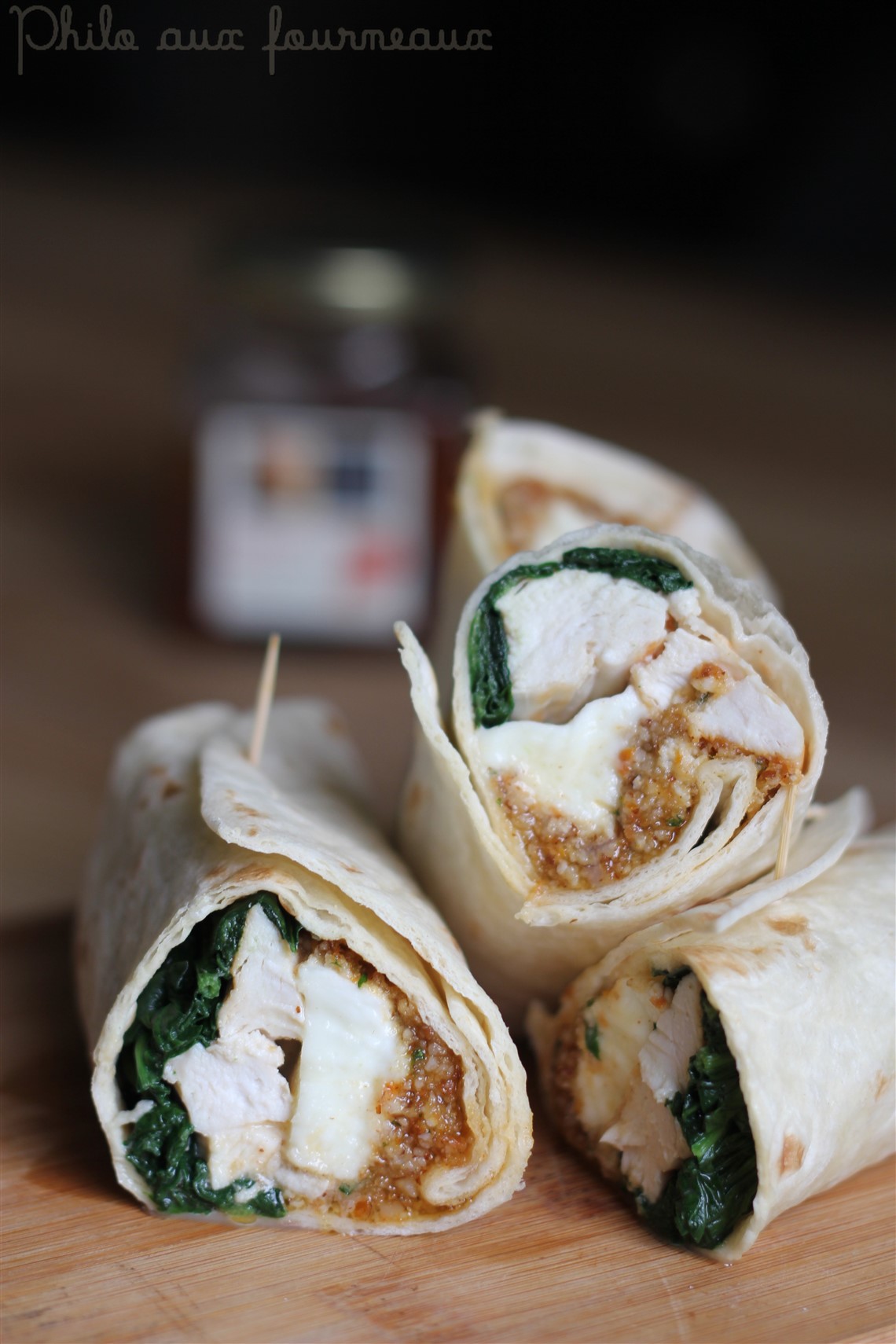 Philo aux fourneaux: Wraps poulet & pesto rosso à l'ail d'ours
