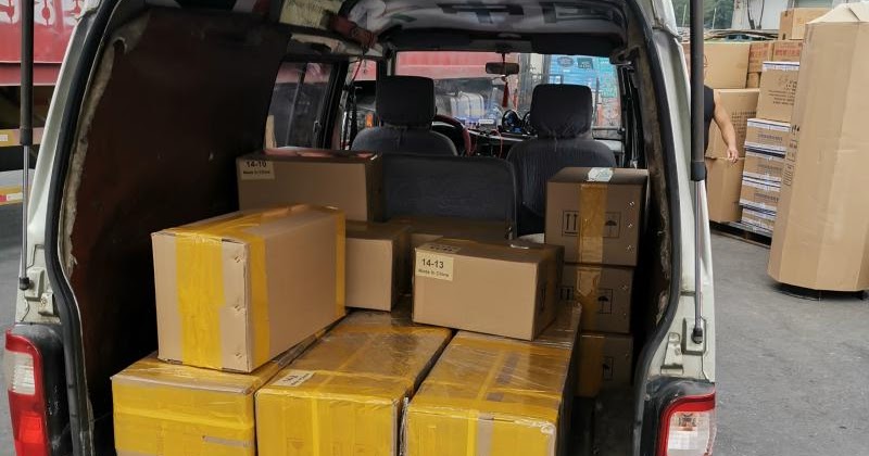 Delivery the new shipment to airport~