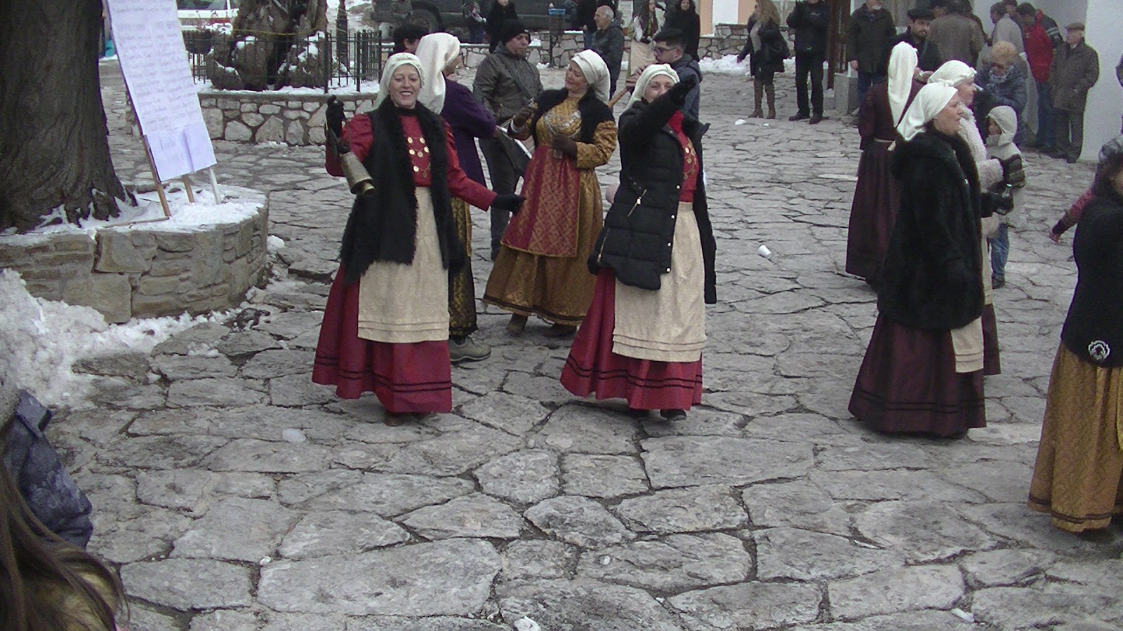 tseligas : ΓΑΛΑΤΙΣΤΑ.ΕΘΙΜΟ ΚΑΜΗΛΑΣ.2η ΜΕΡΑ . ΓΑΜΟΣ ΜΑΝΙΩΣ