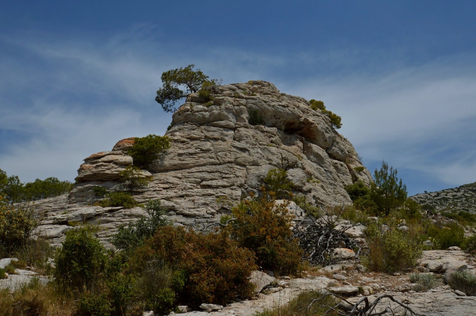 Γιώργος Πρίμπας (Στιγμές): [στο Μαυροβούνι, στο Νότιο Υμηττό, 10.05.2020]
