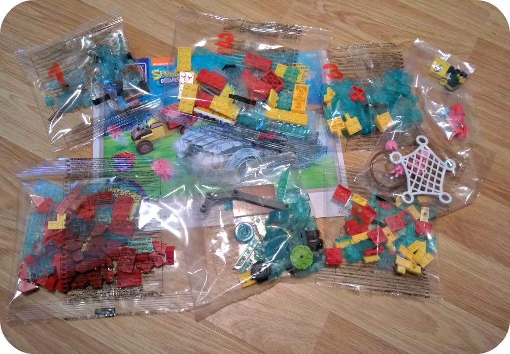 SpongeBob Squarepants Mega Bloks | Red Rose Mummy