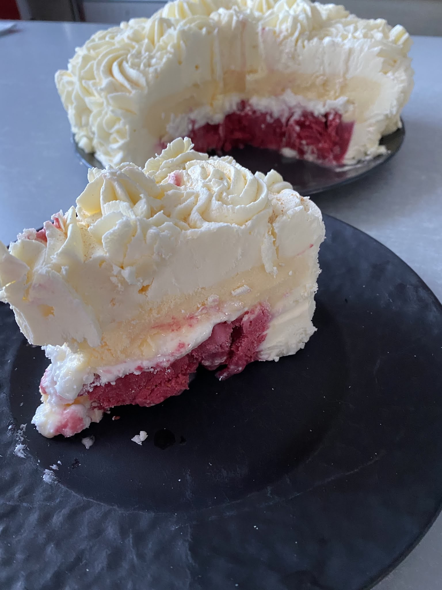 VACHERIN GLACÉ VANILLE FRAMBOISES