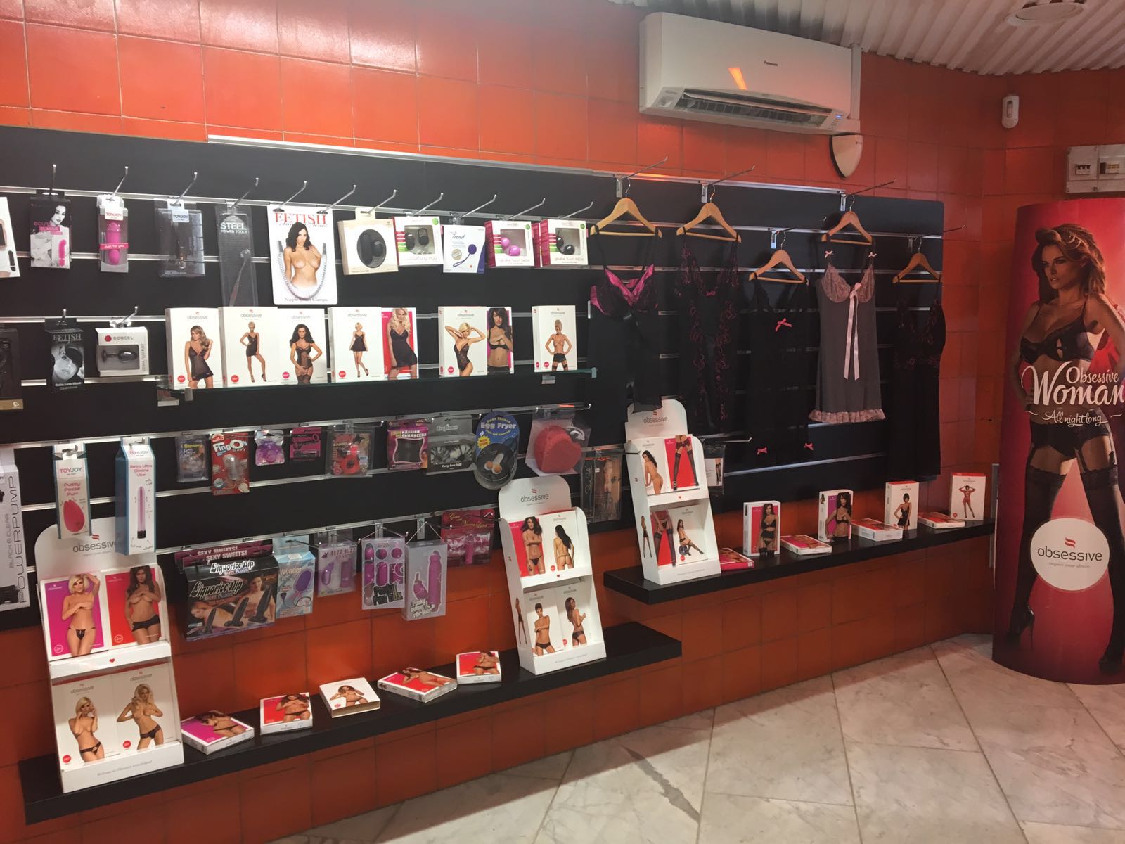 Recorriendo Zaragoza Nueva Tienda Erótica Dentro De Ti