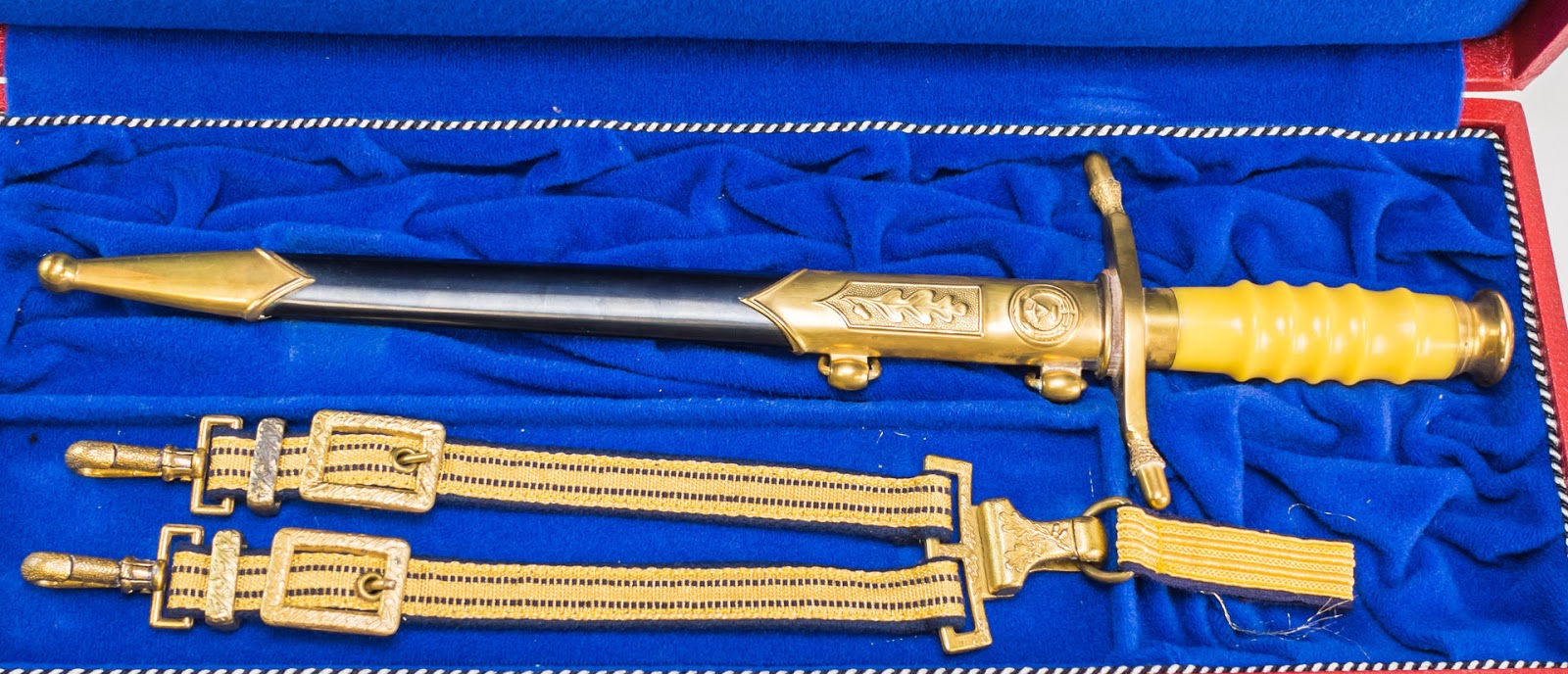 N.V.A. - D.D.R.: Ehrendolch der NVA-Daga de Honor del NVA.