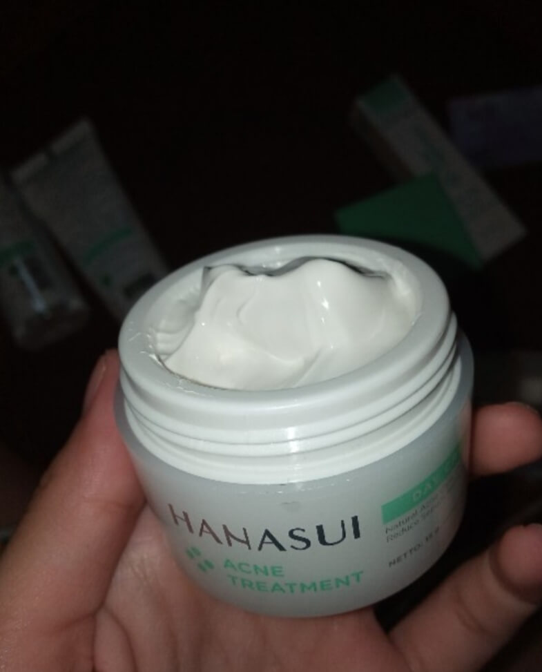 Cek Ingredients Hanasui Acne Treatment Day Cream - SKINCAPEDIA