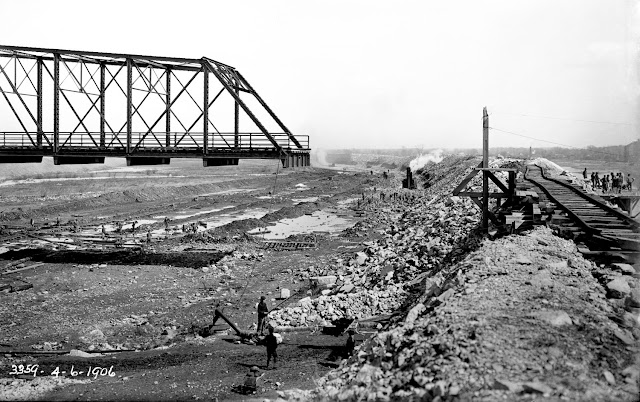 Industrial History: Division (16th) Street Bridges over I&M Canal, Des ...