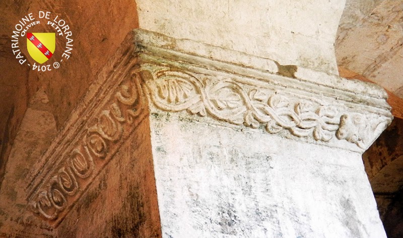 PATRIMOINE DE LORRAINE: ESLEY (88) - Crypte romane