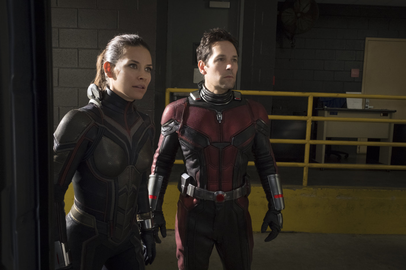Chris' Cinema Center: A Bug’s Wife: “Ant-Man & the Wasp” Continues the ...