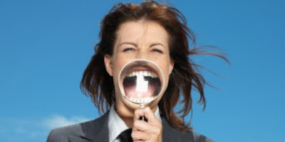 ESTRATEGIAS Y JUEGOS DE PODER: Principio De La Exageración Y Desfiguración