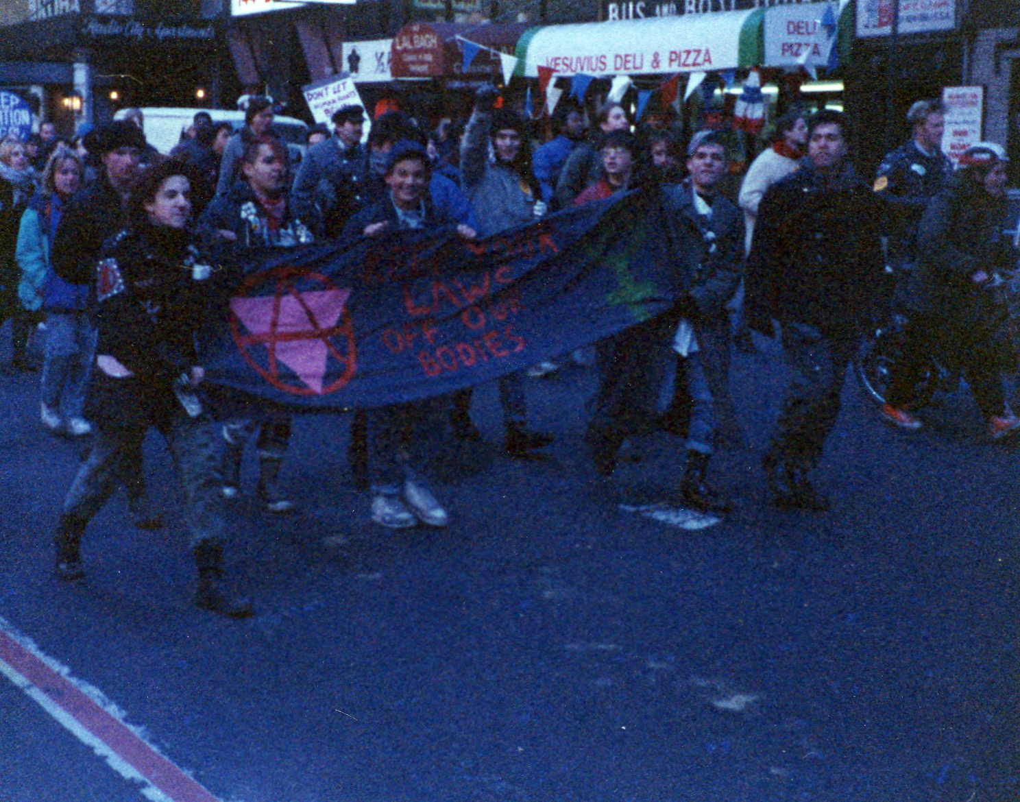 Signs Of Life NYC: April 2013