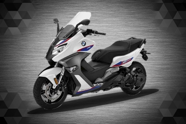 27 Motor Matic Berkapasitas Mesin Besar Terbaik 2020 - Dudungmaman07