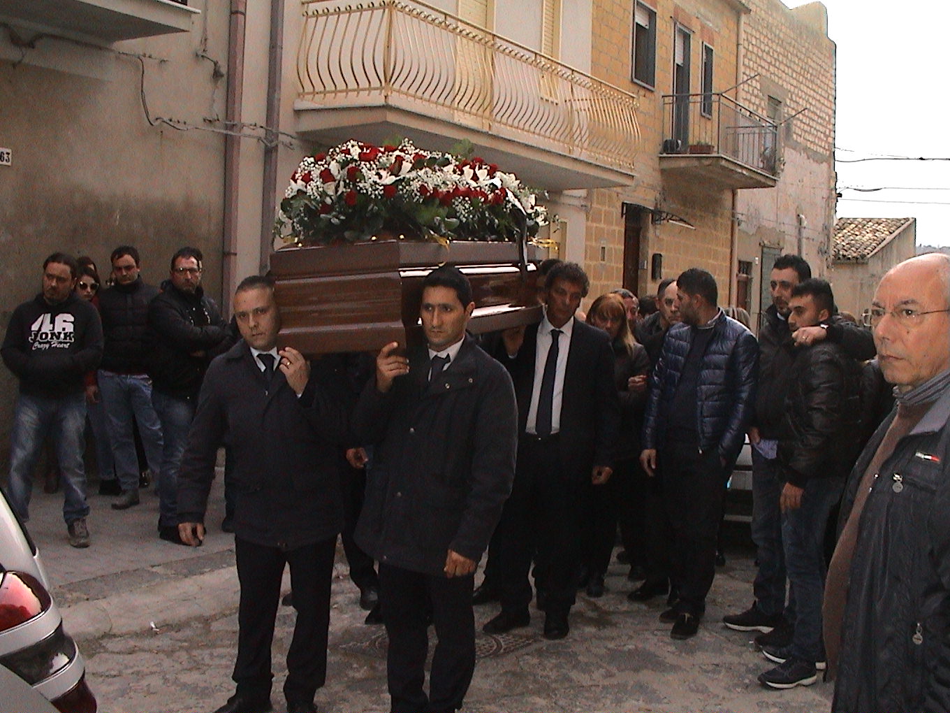 Il blog di Pino Carà: IN CHIESA MADRE I FUNERALI DI SALVATORE MAROTTA