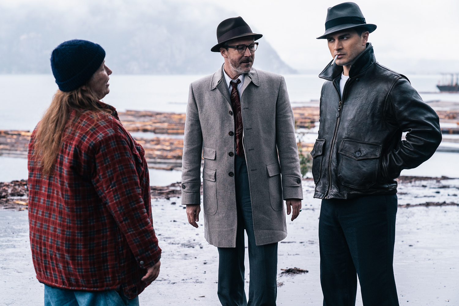 Meanwhile, the Generals have informed Thomas about the broken arrow and ...