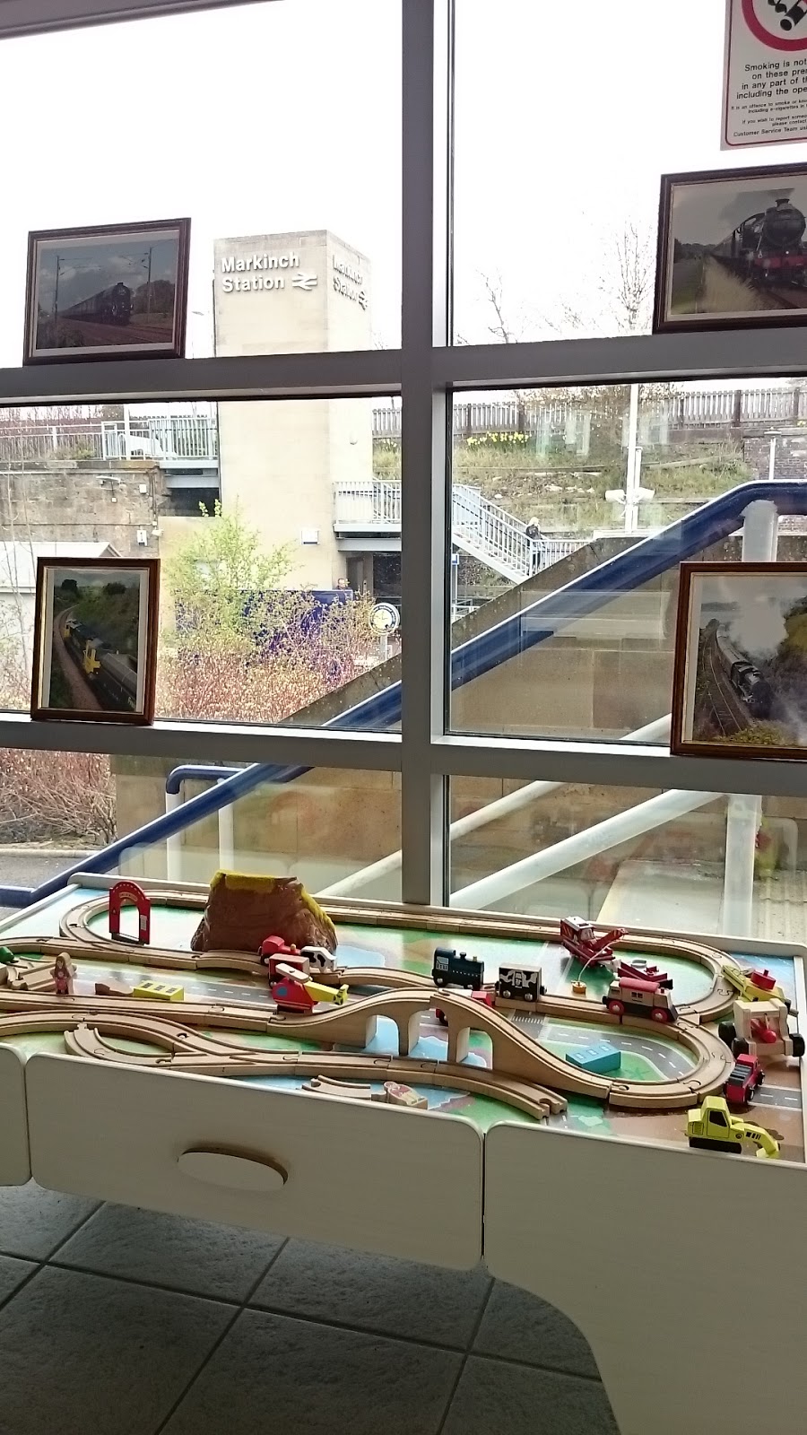 Leo du Feu - Landscape, Art, Nature, Birds: Scotland by Rail - Markinch ...