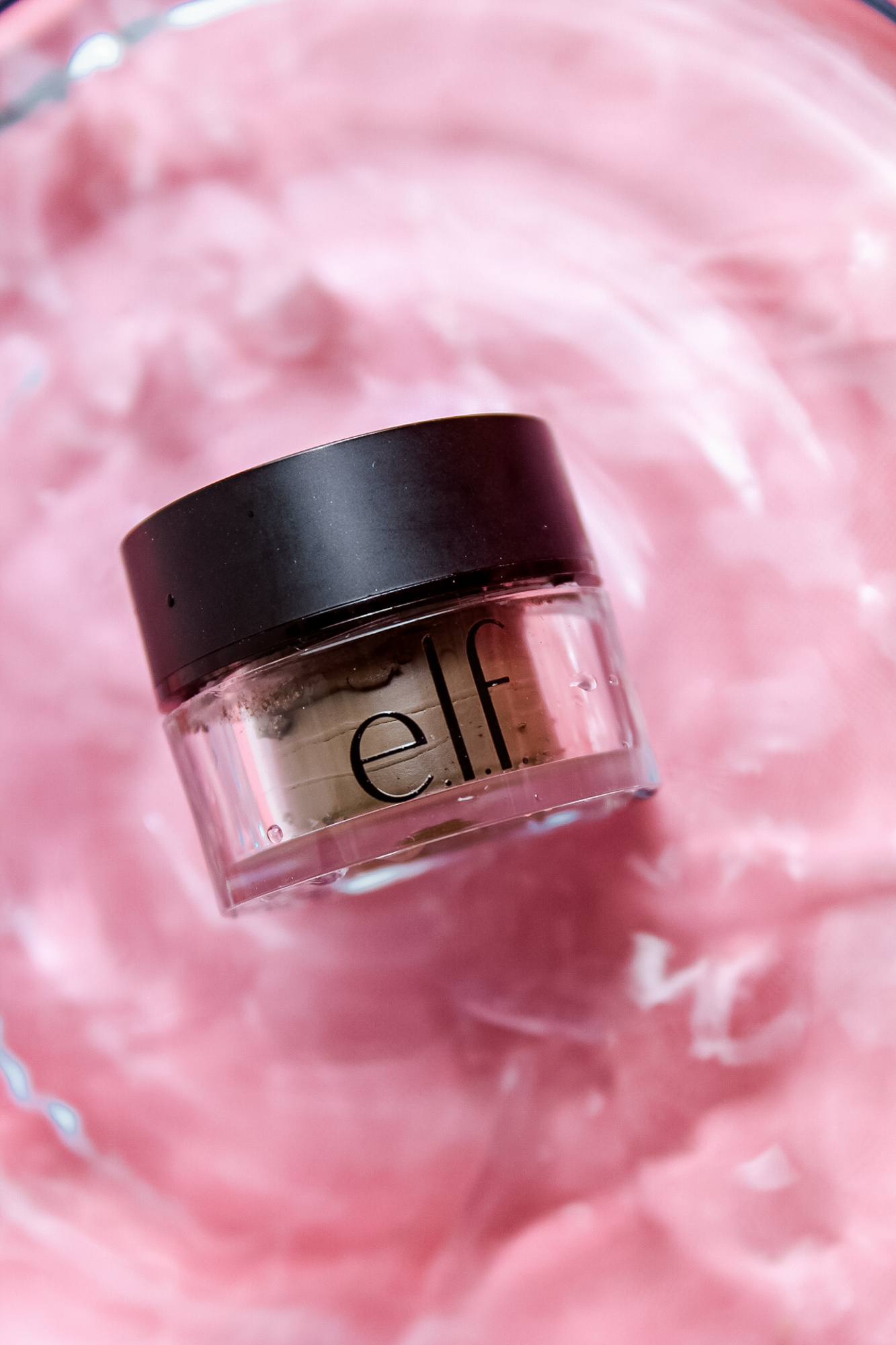 Elf Lock on Liner & Brow Pomade - Review + 3 Usos - Gaby Bueno Blog
