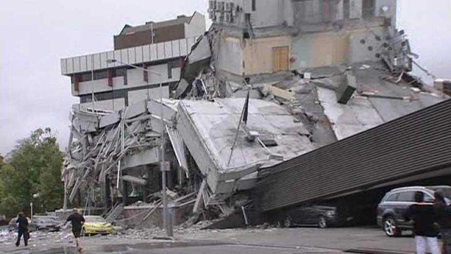 on target shooter nz: Uh Oh .. is The 'BIG ONE' on it's way