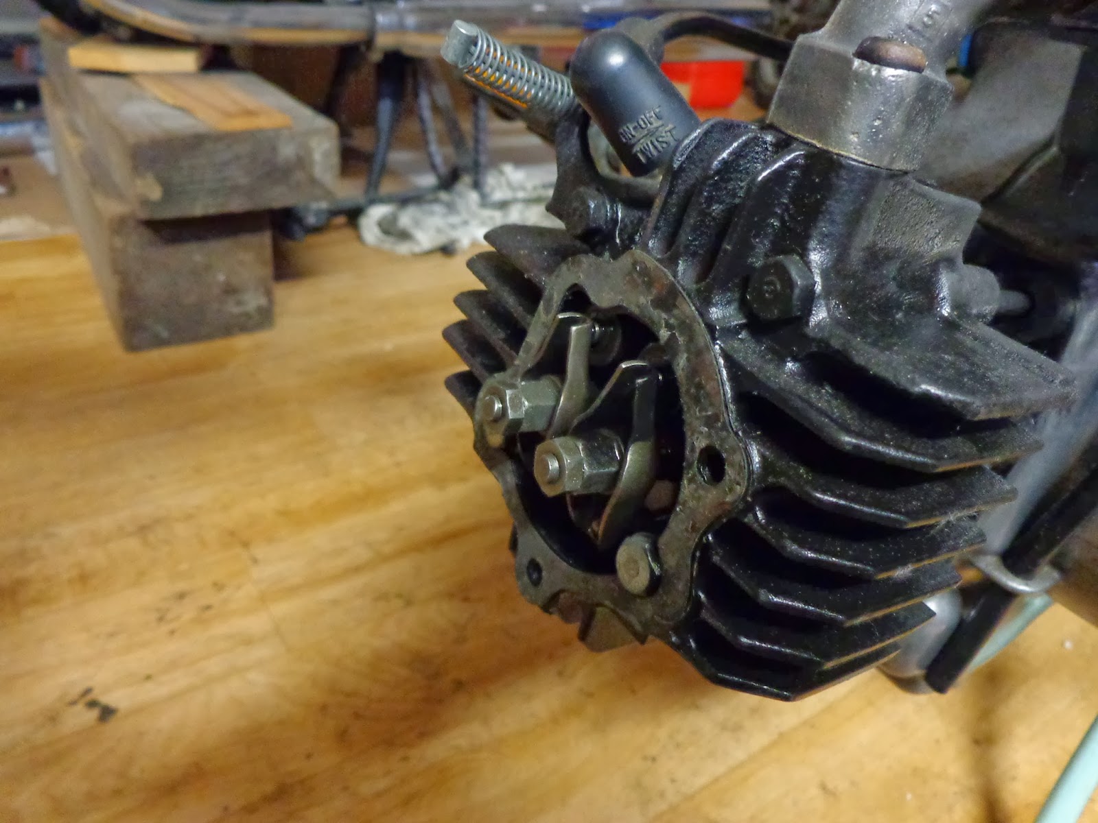 restauration d'un Honda PF50 "amigo" de 1973: Novembre c'est juste ...