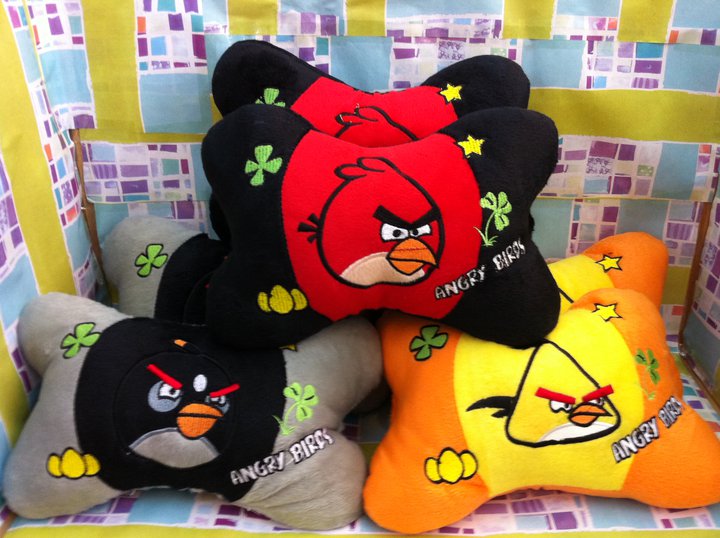 K&R Collection: Angry bird car neck cushion - RM25 per set