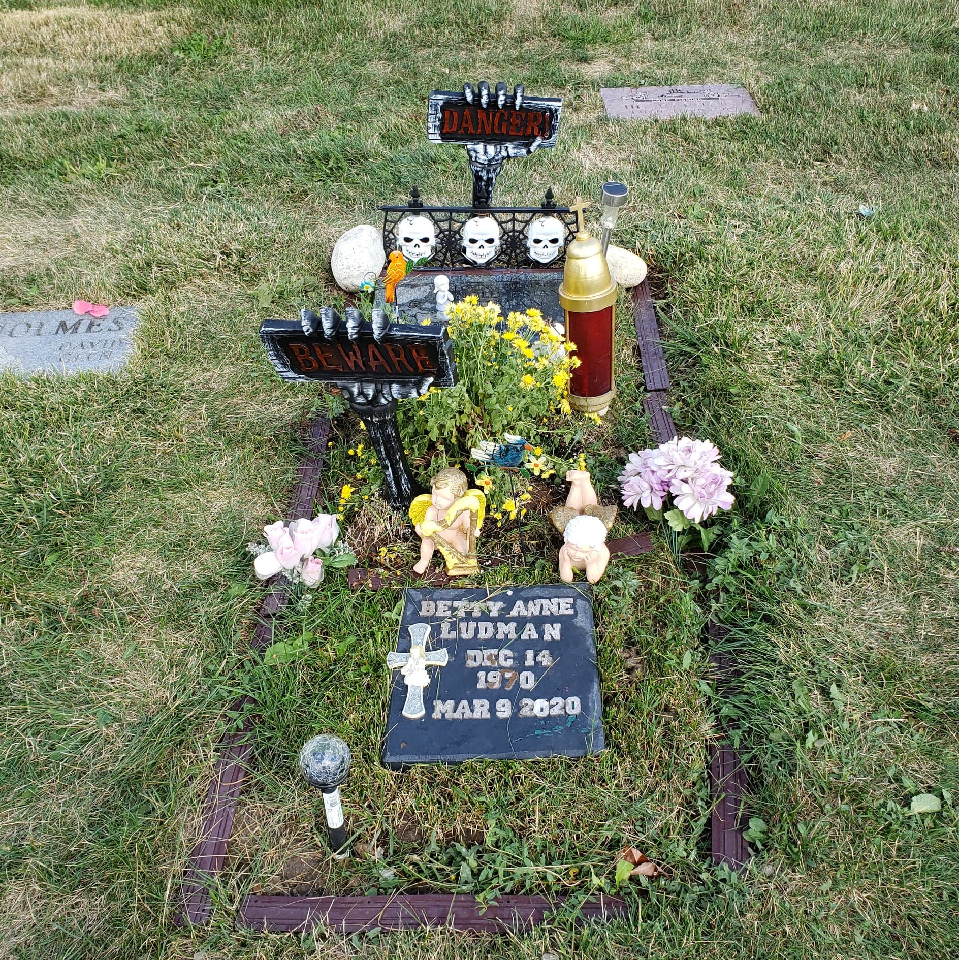 Cemetery Decorating & Coping