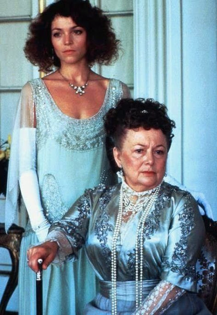 Filmes sobre Anastásia RomanovAnastásia RomanovFilmes sobre Anastásia ...