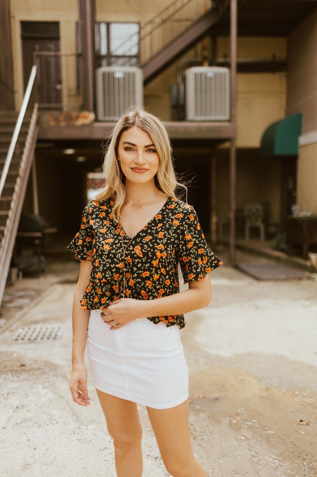 Hi, I'm New Here | Holly Harrell