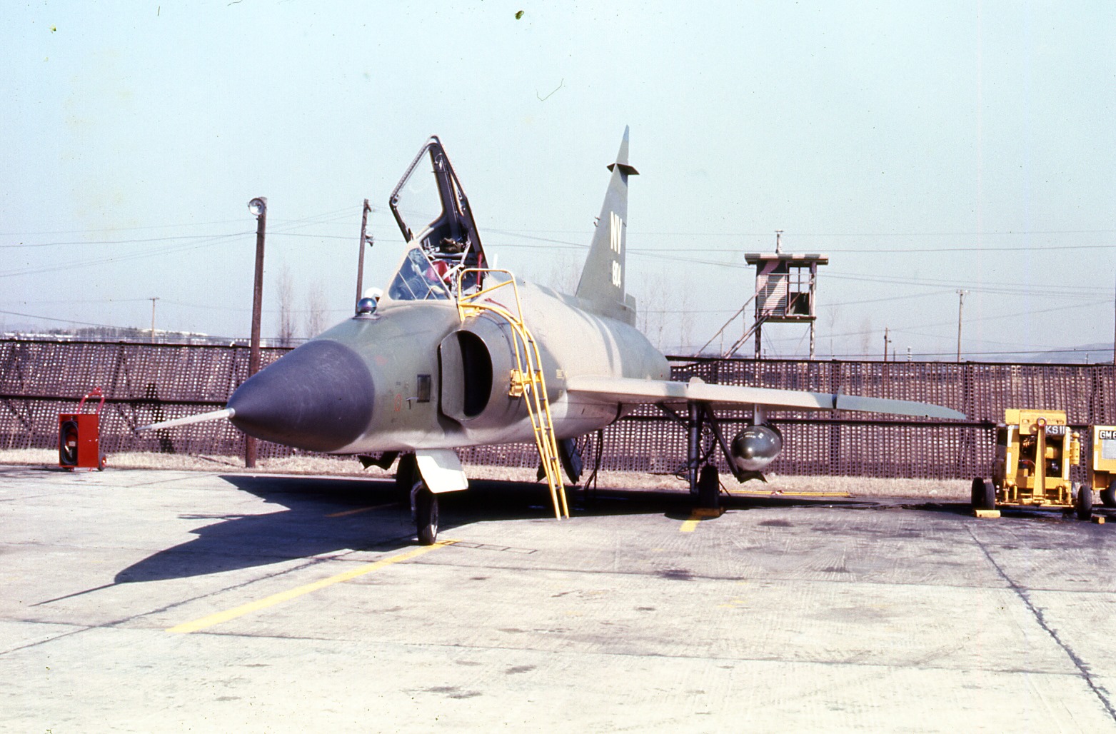 Oldsarges Aircraft Model blog: Vietnam era F-102 pictures.